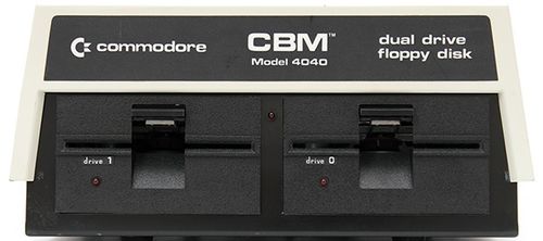 CBM 4040 – C64-Wiki
